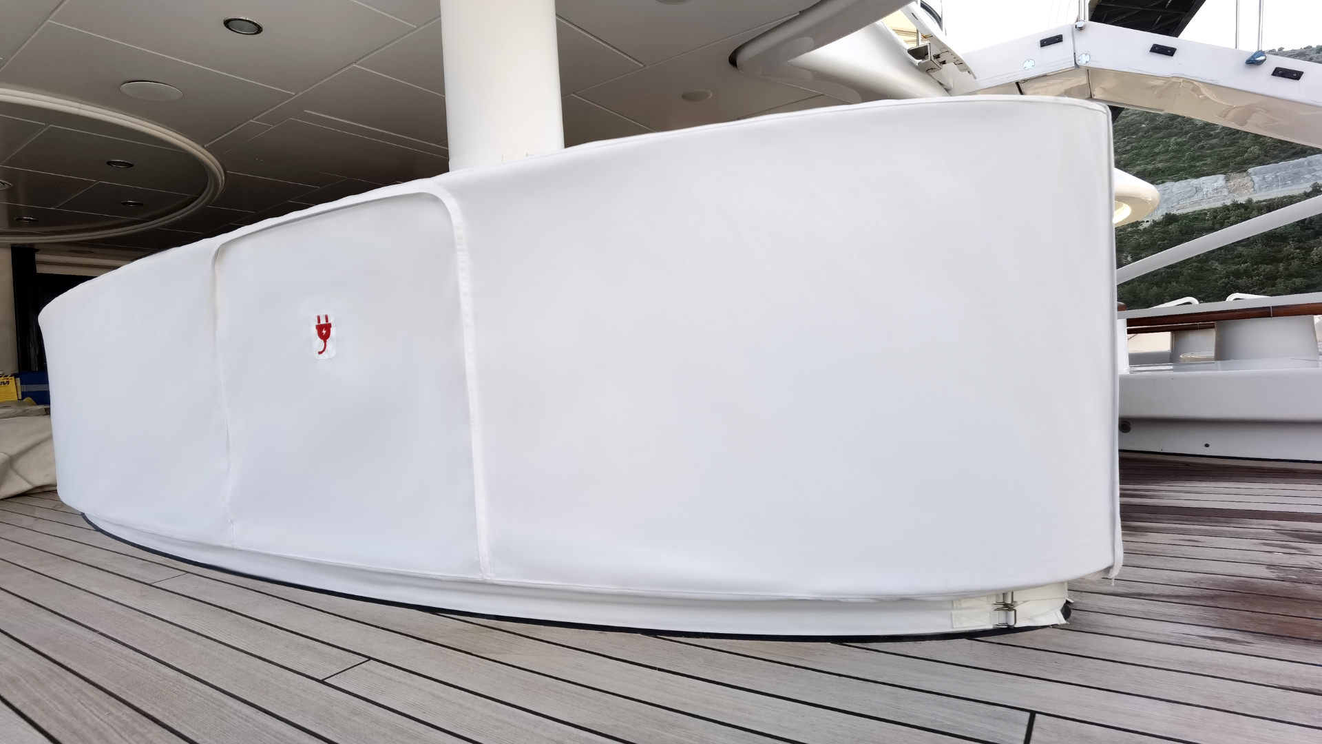 PROTECTIVE COVERS FOR SUPERYACHT DECK FURNITURE - Superyacht Upholstery ...